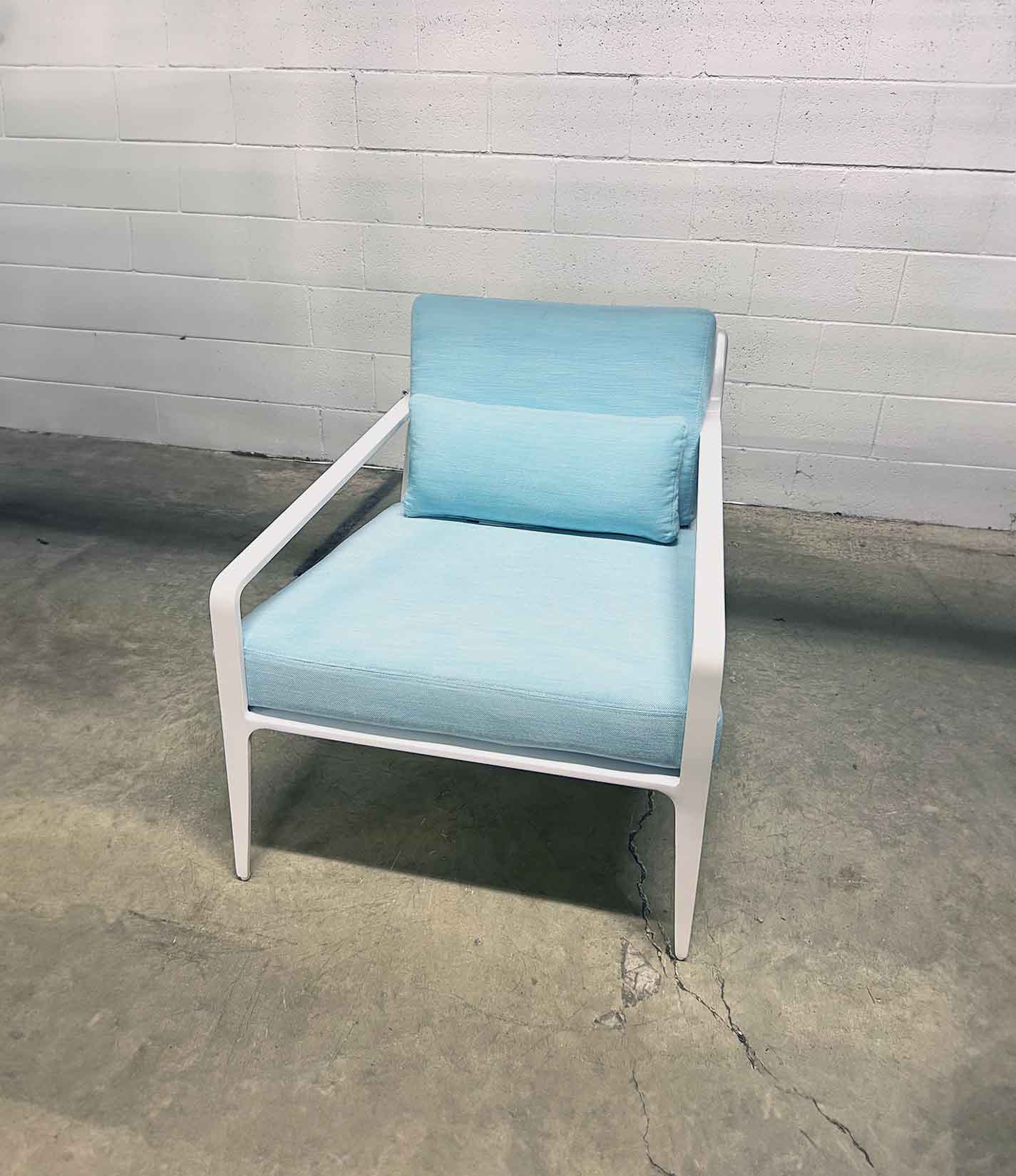 Brown Jordan - Still Lounge Chairs- Poolside | Livingspace